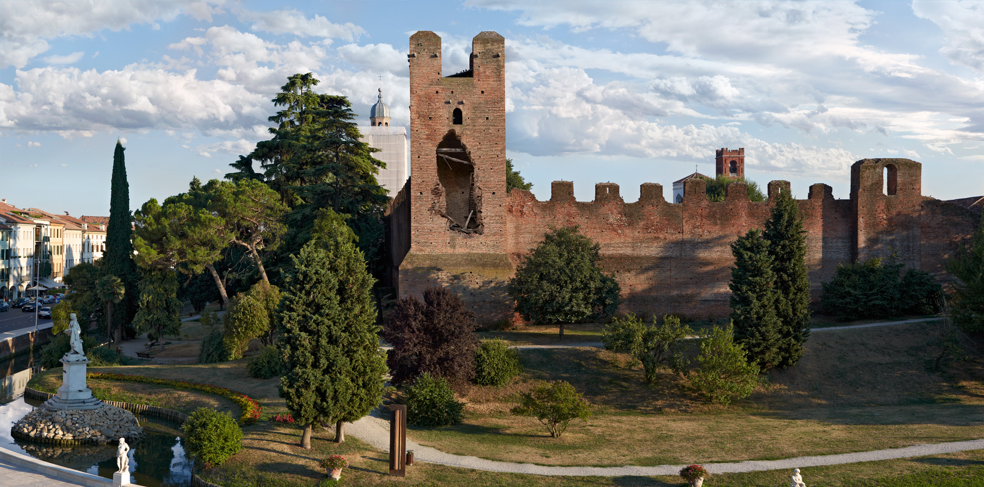 Cavaliers Castelfranco Veneto Italy Castelfranco Veneto Stock Photos ...